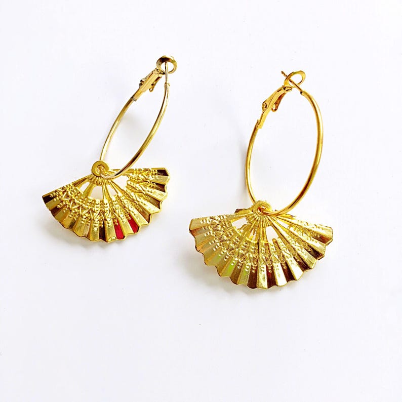FAN HOOP EARRINGS - Etsy