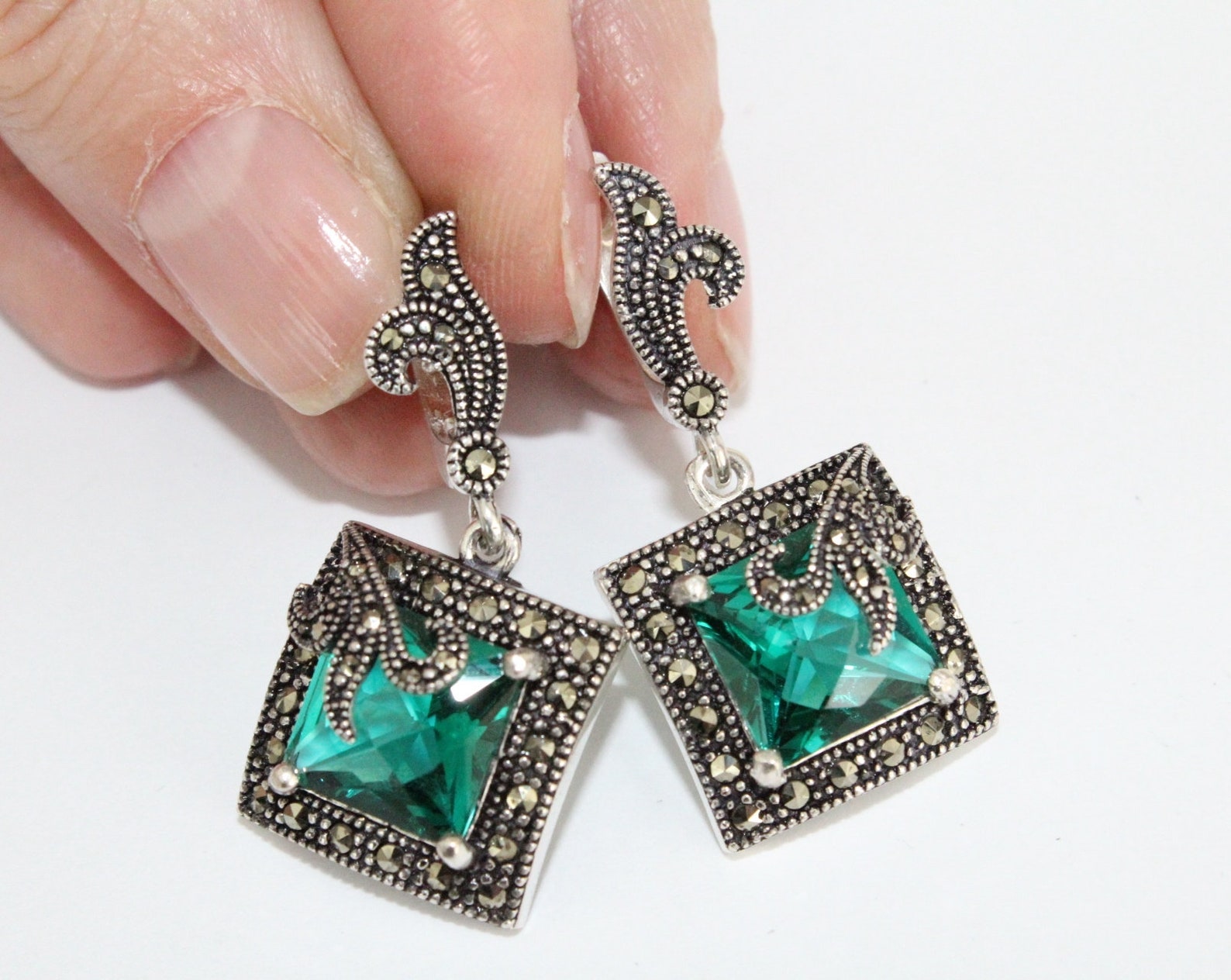 Silver small set Emerald green stone Earrings and ring | Etsy