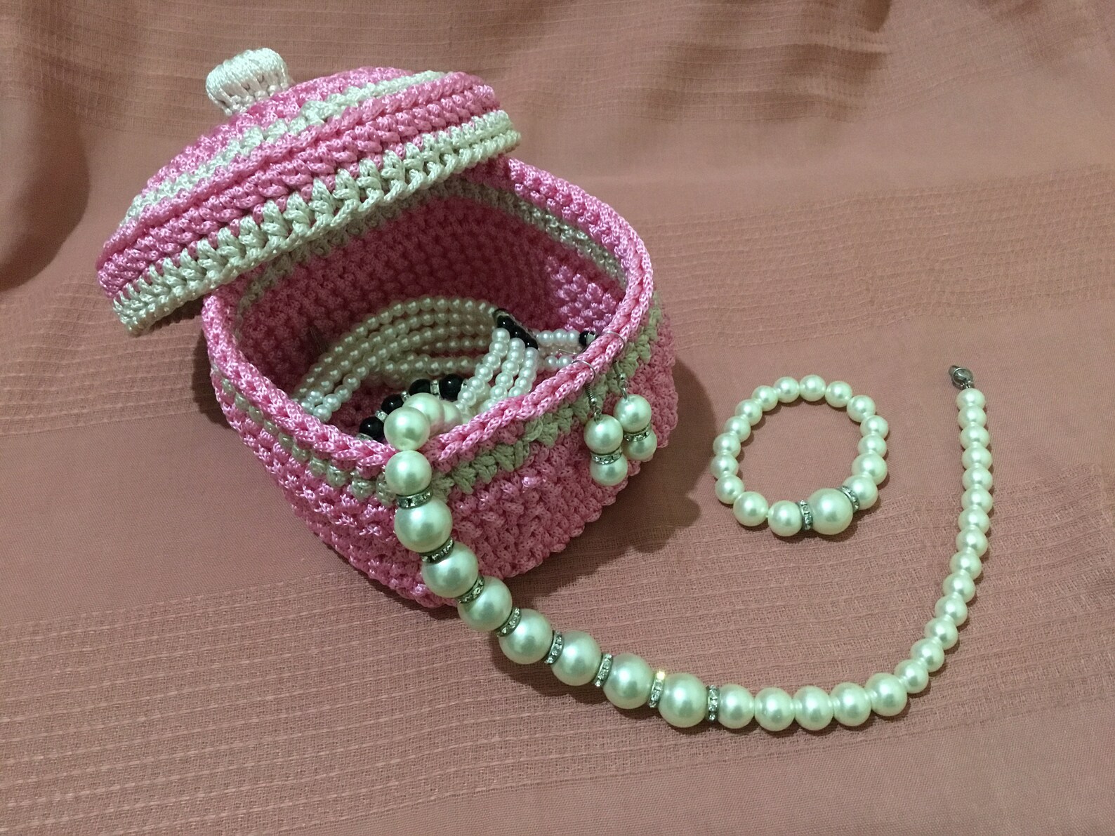 Crochet Pattern Luxury Jewelry Box, Crochet Patterns Cube Box, Crochet ...