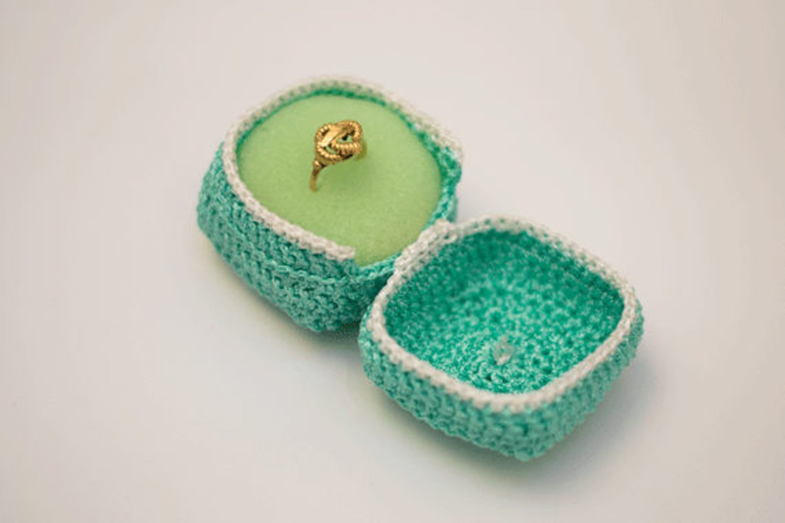 PDF Crochet Pattern for Ring Box, Jewelry Container, Fund, Box, Case ...