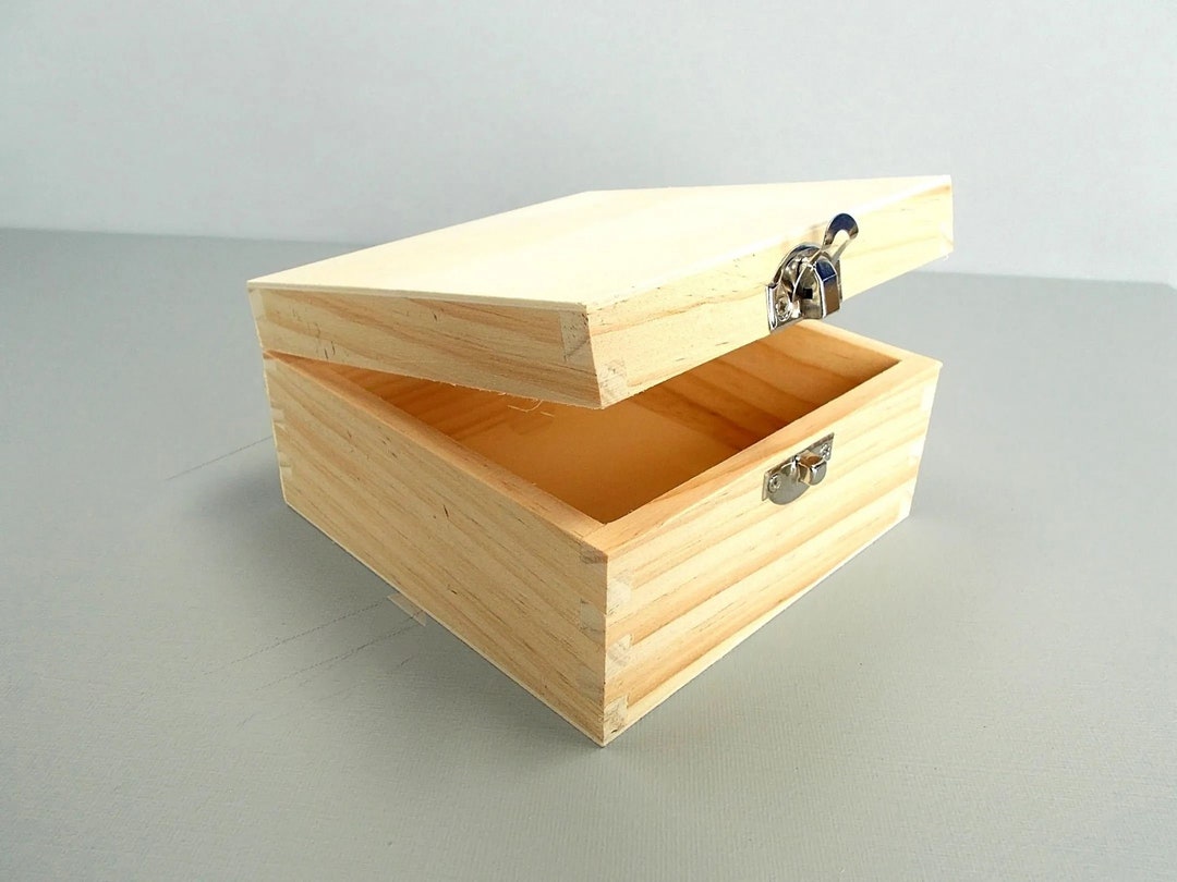 Small Square Box 10 X 10 X 5cm. Very Cute. Great for Decorating and ...