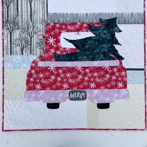 Vintage Red Truck Quilt Set - Pattern and Focus Fabric to Make the ...