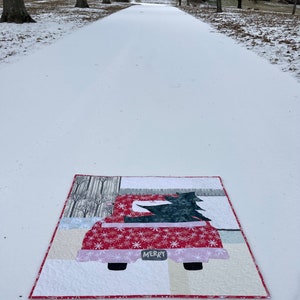 Vintage Red Truck Quilt Set - Pattern and Focus Fabric to Make the ...