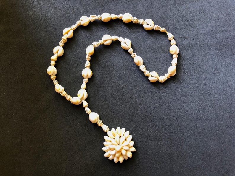 Vintage Hawaiian Cowrie and Nassa Shell Floral Lei Necklace, 24" - Etsy