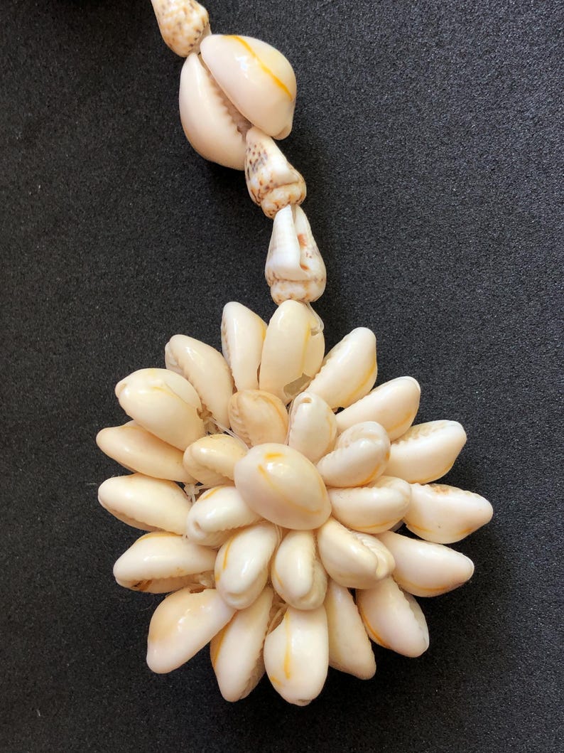 Vintage Hawaiian Cowrie and Nassa Shell Floral Lei Necklace, 24" - Etsy