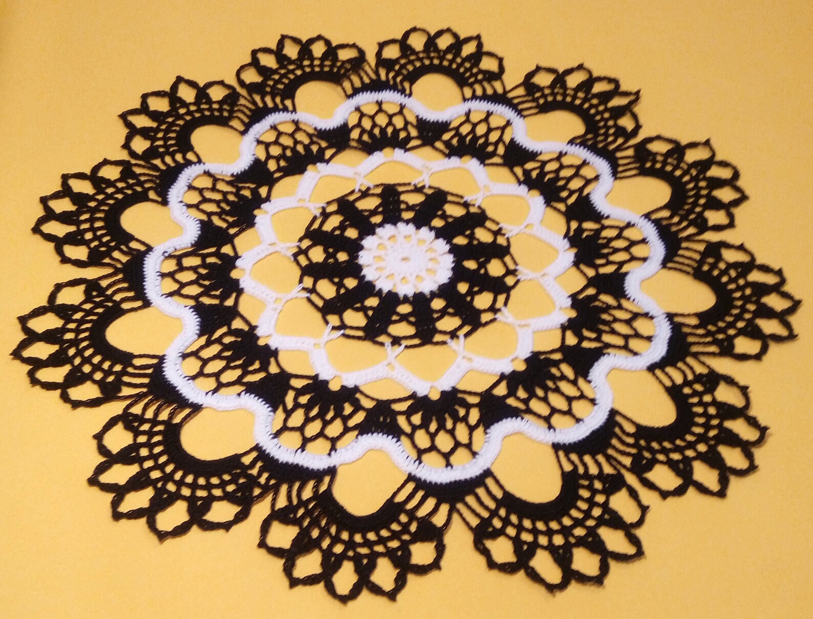 Round Doily-crochet Doilies-crochet Doily-black Doily-white Doily ...