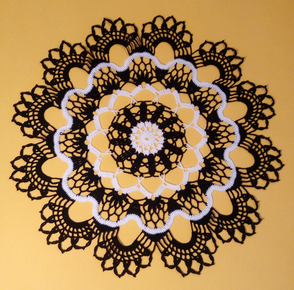 Round Doily-crochet Doilies-crochet Doily-black Doily-white Doily ...