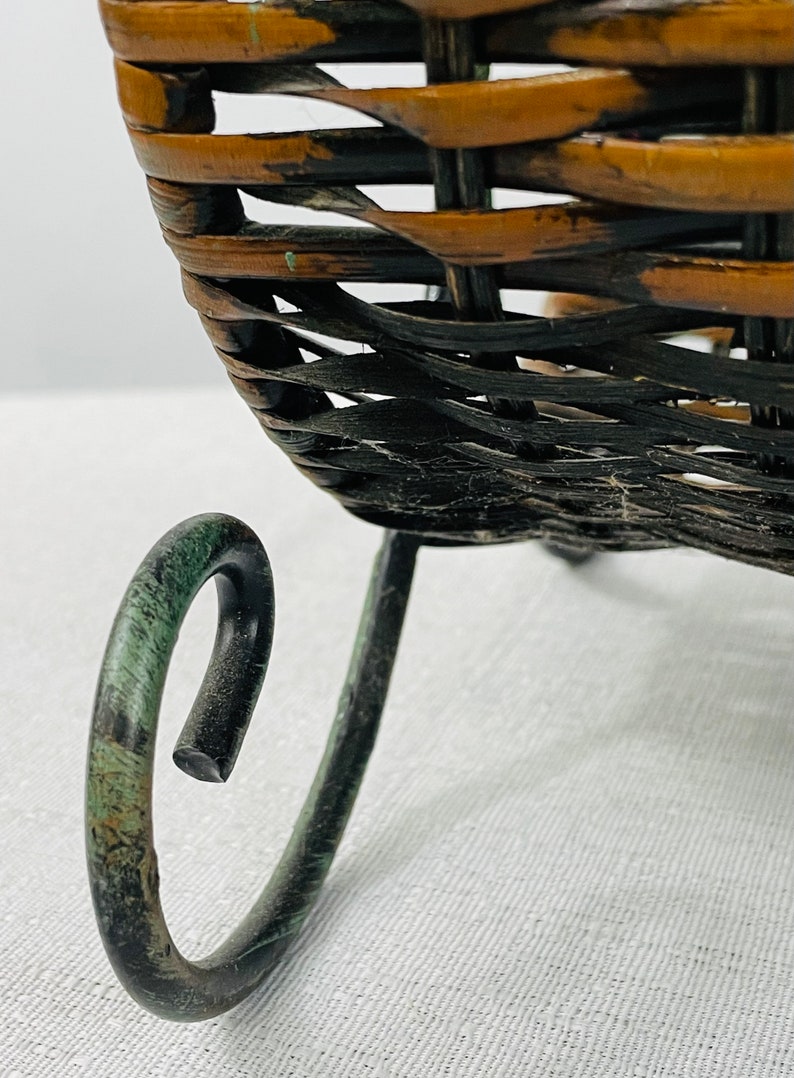 Vintage Metal and Reed Magazine Rack - Etsy