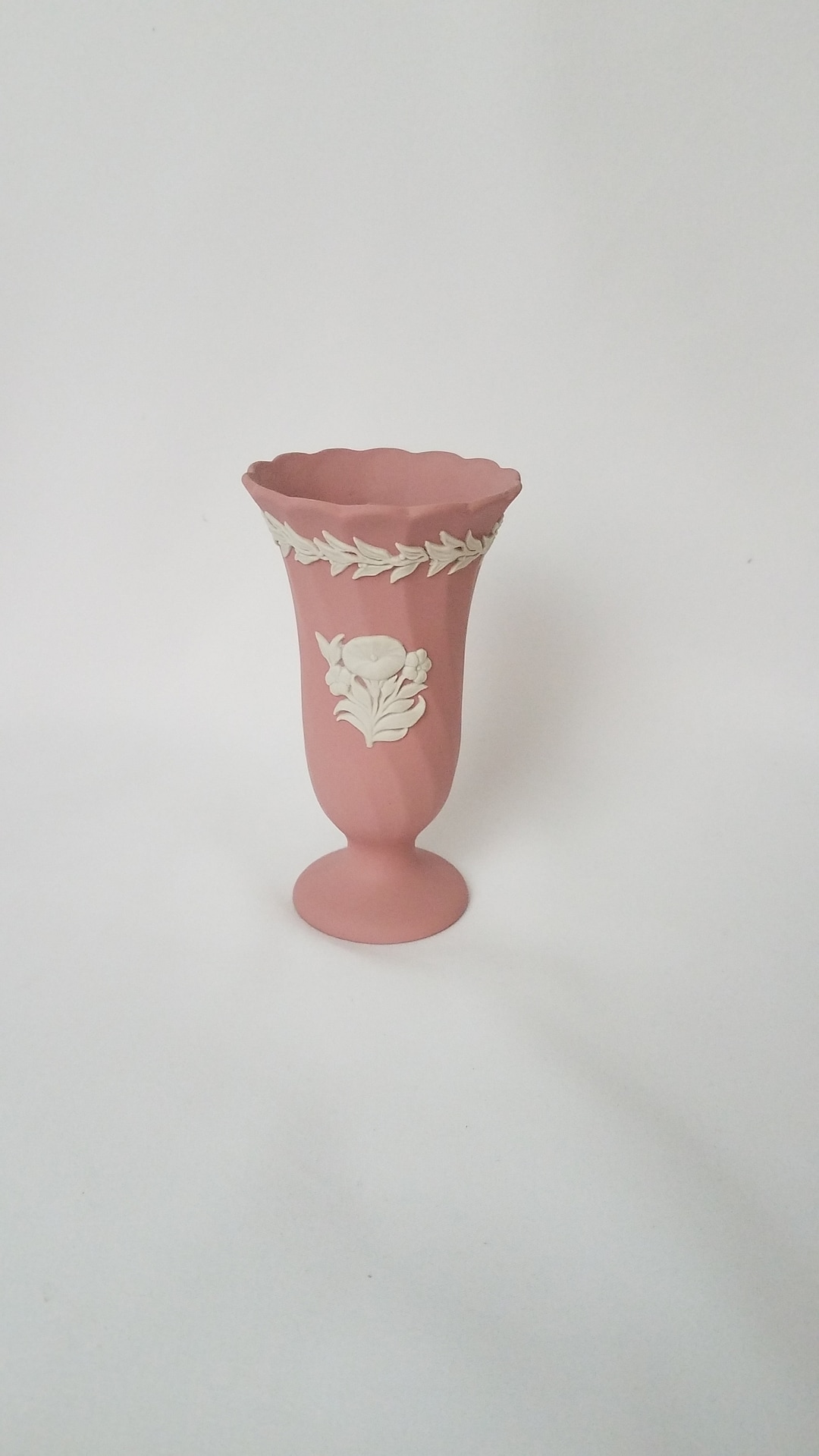 Wedgwood Pink Jasperware Bud Vase With Bas-relief Flowers and Scalloped ...