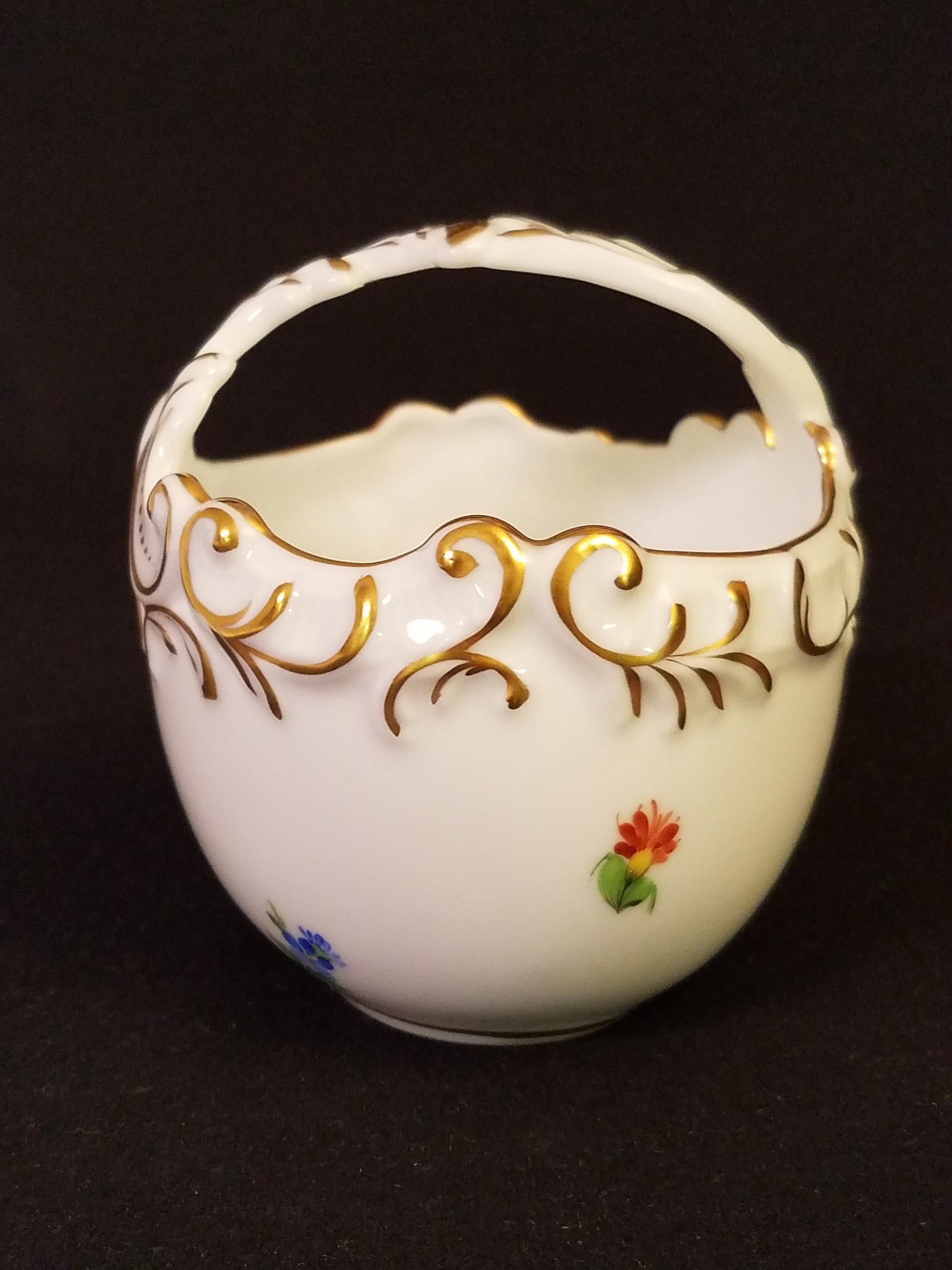 Herend small porcelain hand-painted oval basket with handle | Etsy