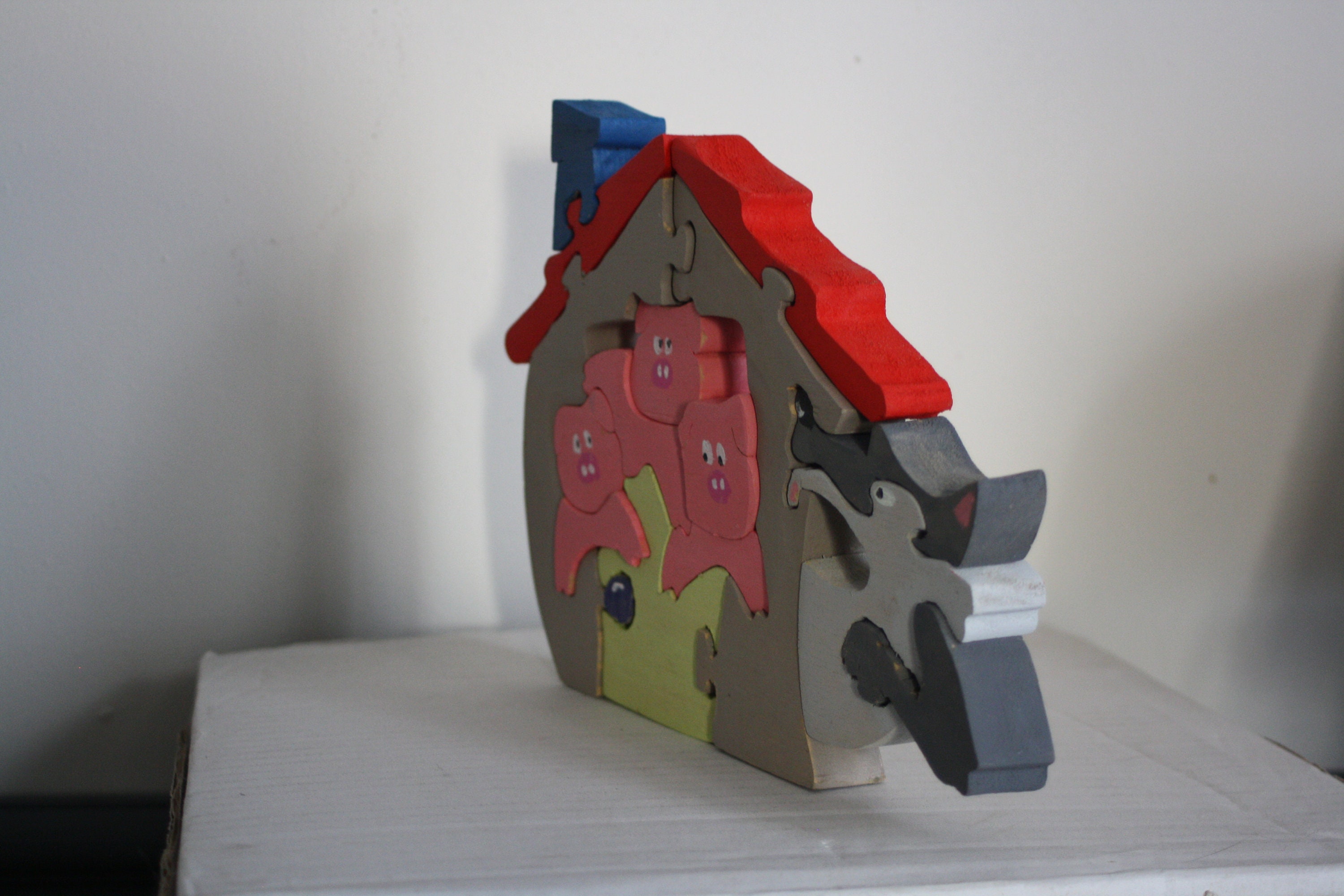 Puzzle en bois les trois petits cochons, découpé dans de l ayous , les ...