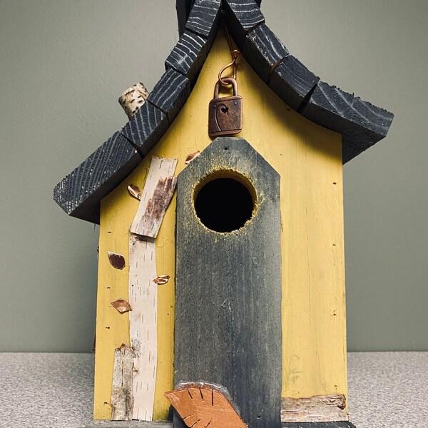 Large Rustic Birdhouse - Etsy