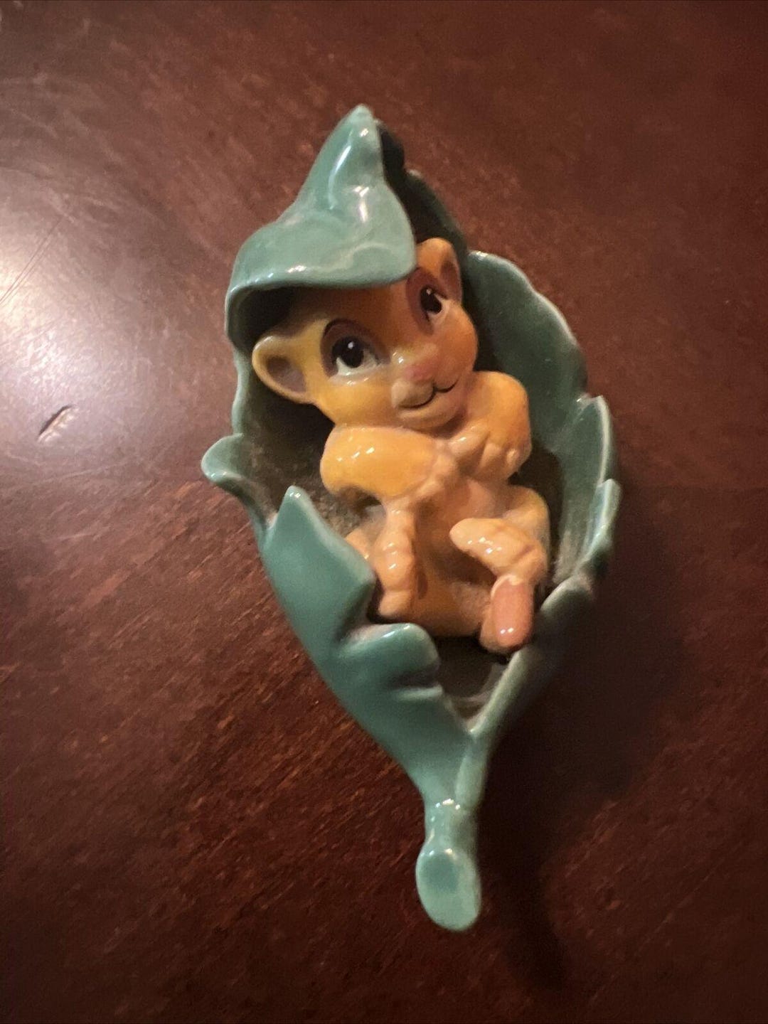 Vintage Disney the Lion King Simba Baby Figurine in Leaf Collectible ...