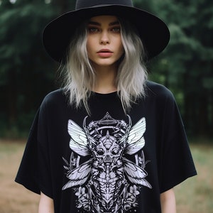 Dark Cottagecore Cicada T-shirt | Insect Bug Shirt | Entomology ...