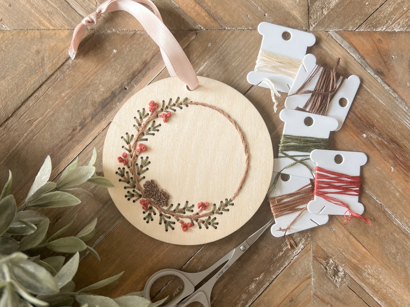 Embroidered Wreath Ornament DIY Embroidery Kit Embroidered - Etsy