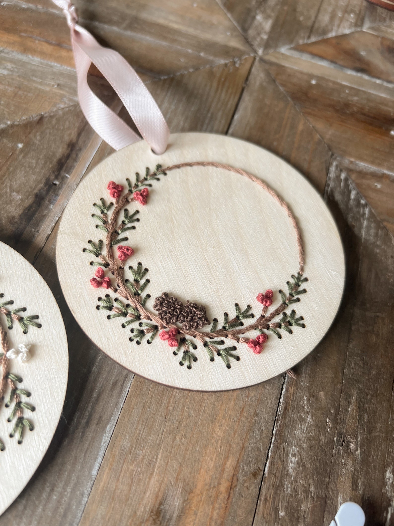 Embroidered Wreath Ornament DIY Embroidery Kit Embroidered - Etsy