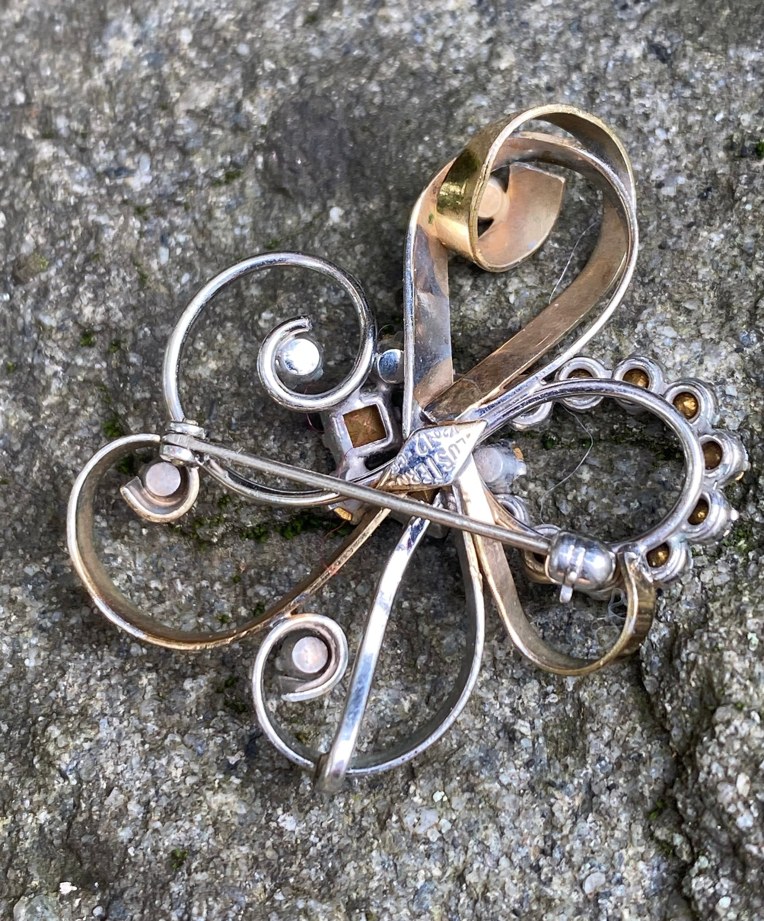 Beautiful Lustern Louis Stern Vintage Swirl Brooch Pin Green and White ...