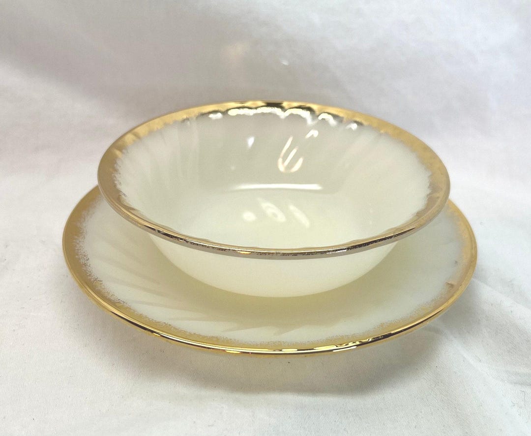 Vintage Fire King Swirl Dessert Bowl Set: Mid-century Off-white & Gold ...
