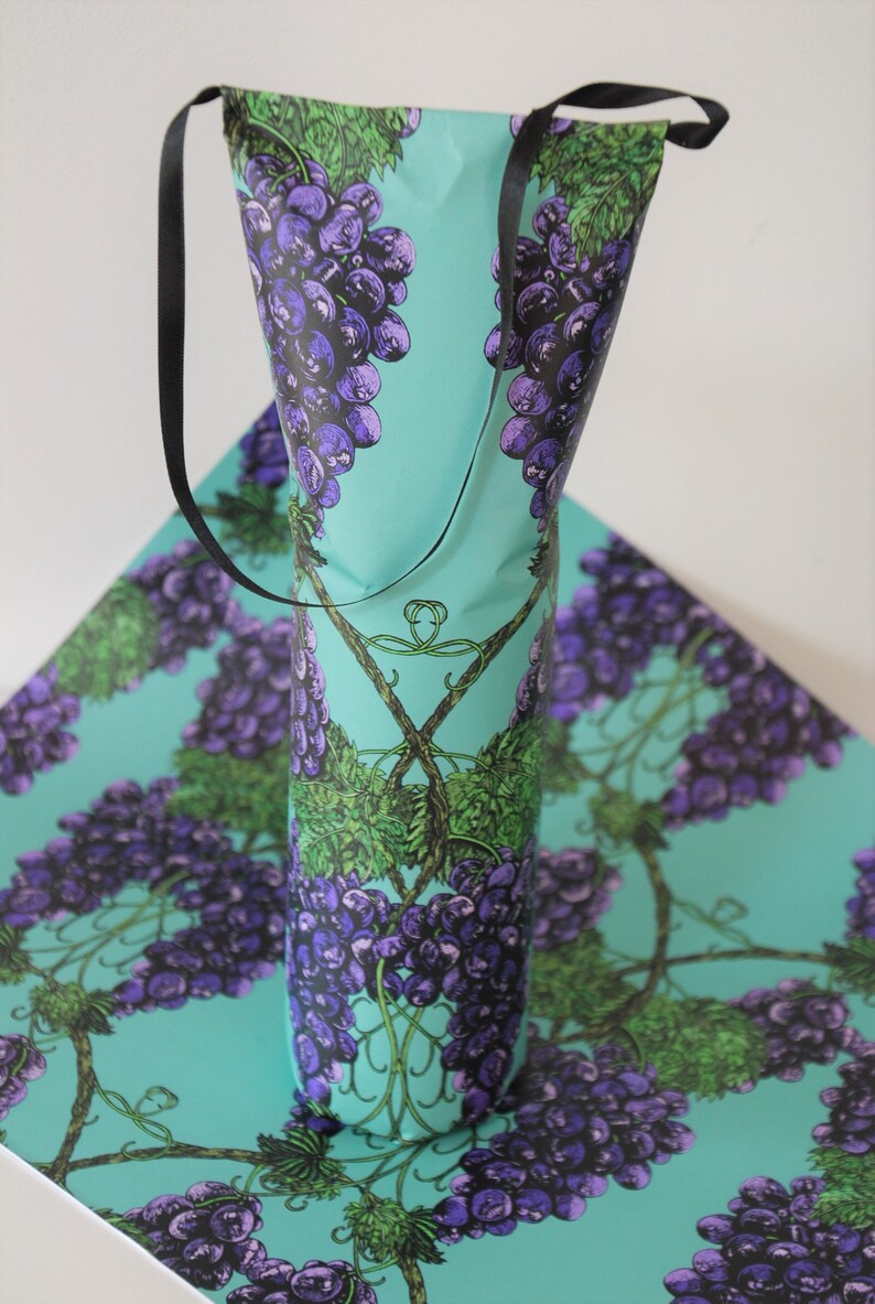 2 Sheets of Decorative Gift Wrapping Paper Featuring My Grape Vine ...