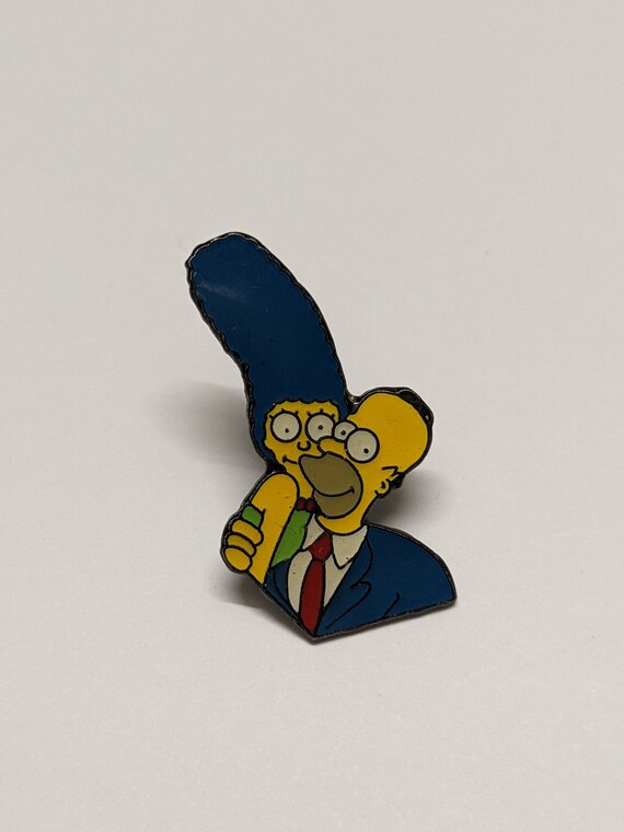 Vintage Homer & Marge Simpson Enamel Pin cartoon Badg… - Gem