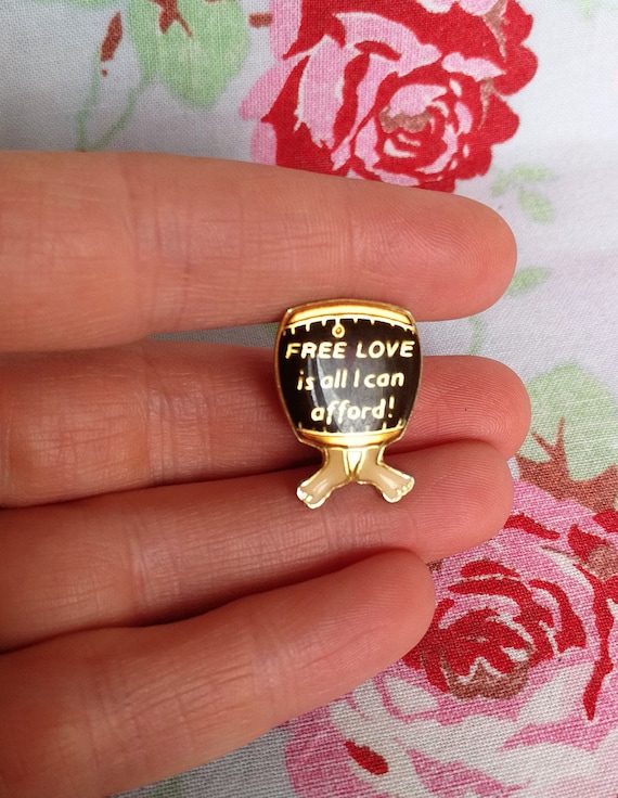 Vintage love slogan pins - Gem