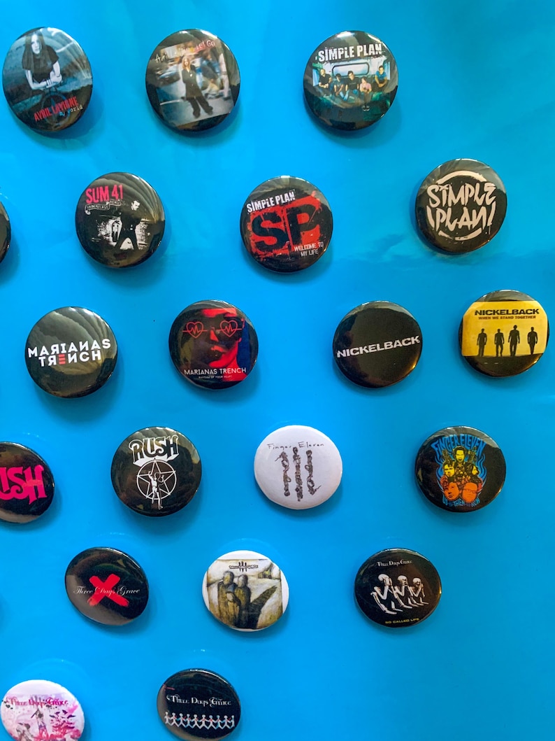 90s and Early 2000s Rock Band Pins Buttons Badges - Etsy UK