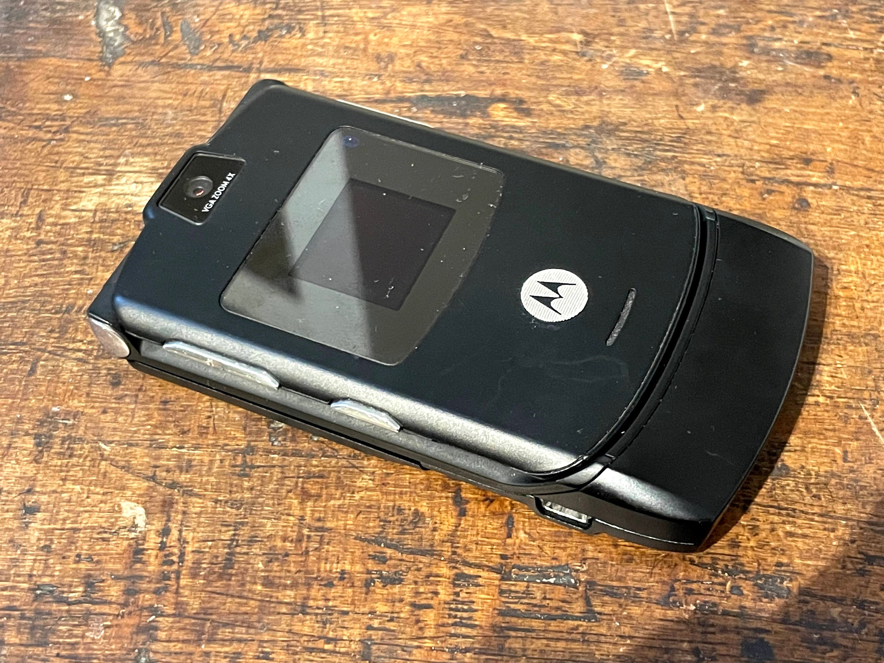 Motorola Flip Phone Black