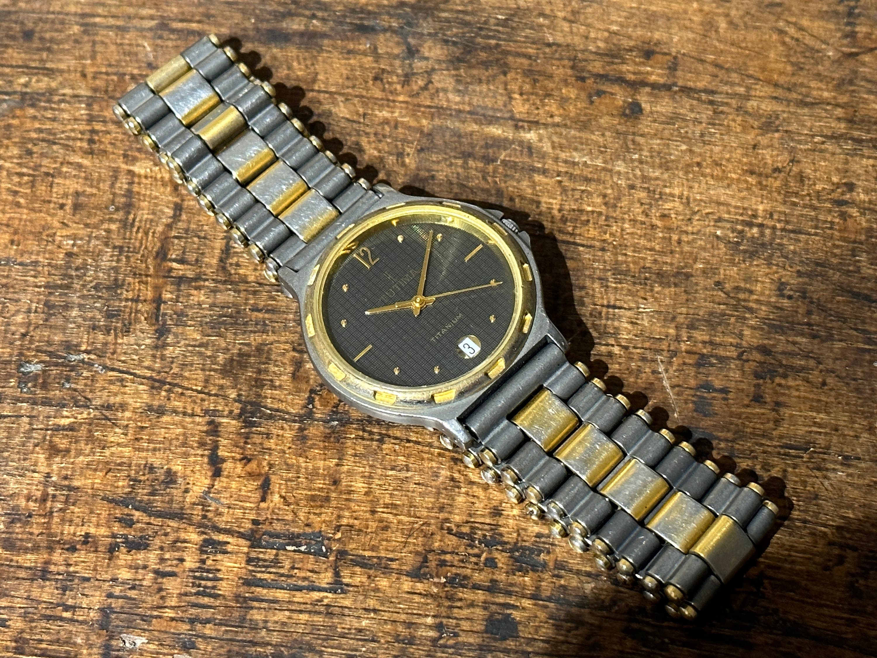 Tutima Titanium Vintage Herren Uhr grau gold Quartz eta 955.414 Pracht ...