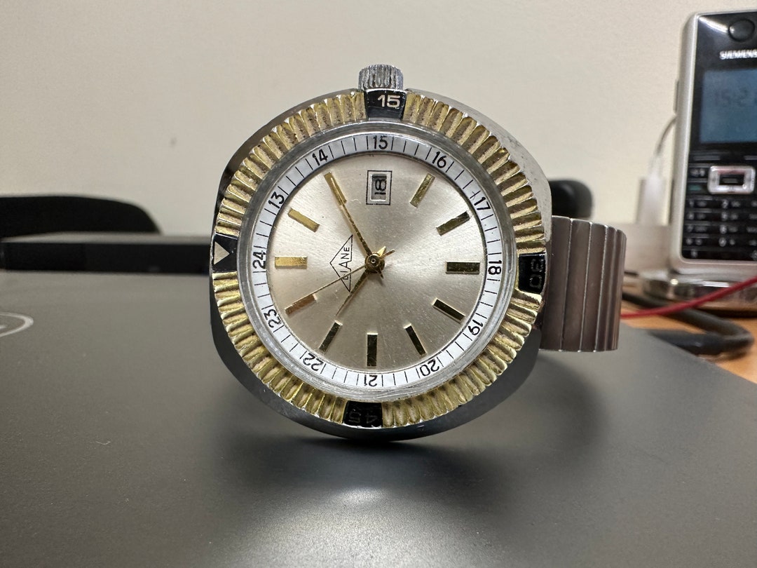Diane Oversize 43mm Diver Watch Vintage Manual Wind Rare - Etsy
