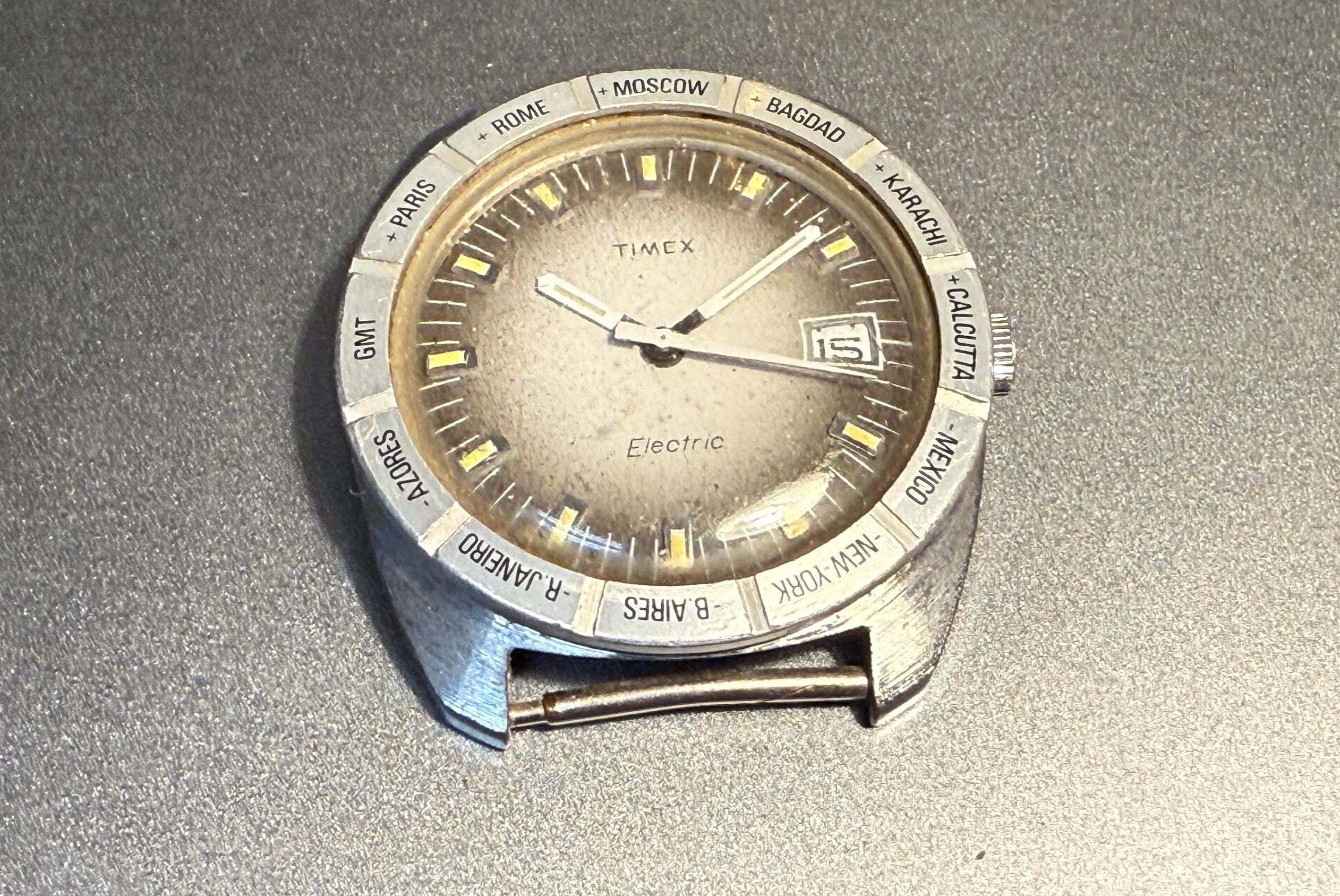 Vintage Timex Gents Electric Wristwatch World Time Rare Model Classic ...