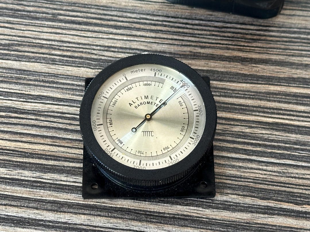 Vintage MMC Military Altimeter Barometer Case – Rally Racing Pilot ...