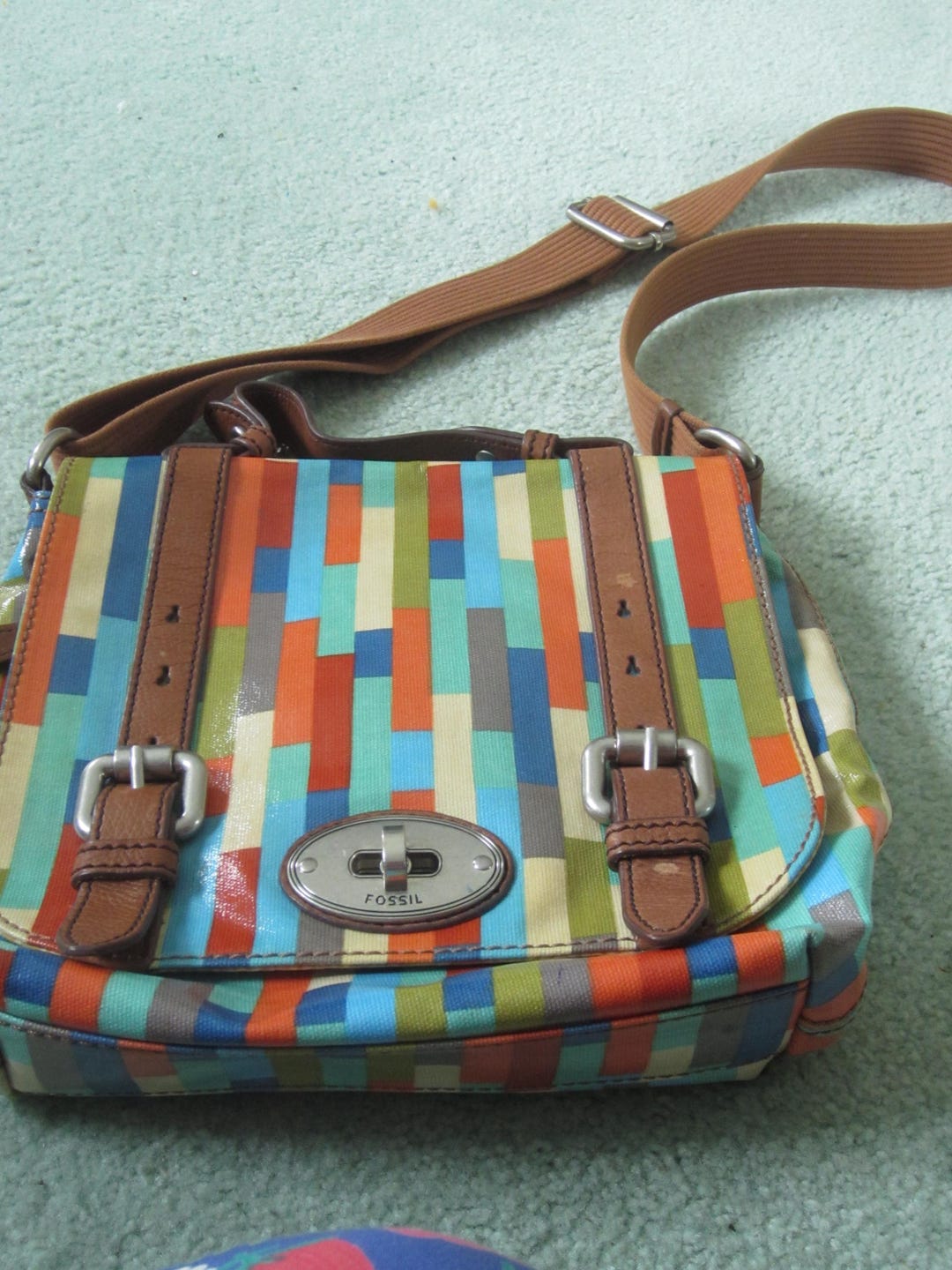 Fossil Vinyl Purse, Leather Straps, Adjustable Shoulder or Crossbody ...