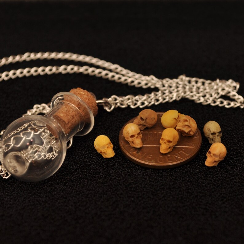 Necklace Mini Jar of Human Skulls | Wearable Skull | Halloween, Gothic ...