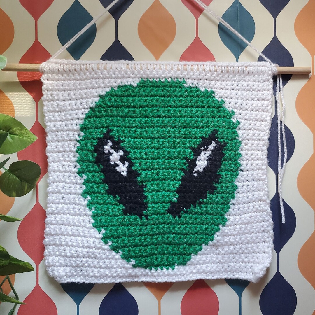 Alien || Tapestry Crochet Pattern || 40 X 40 Graph - Etsy
