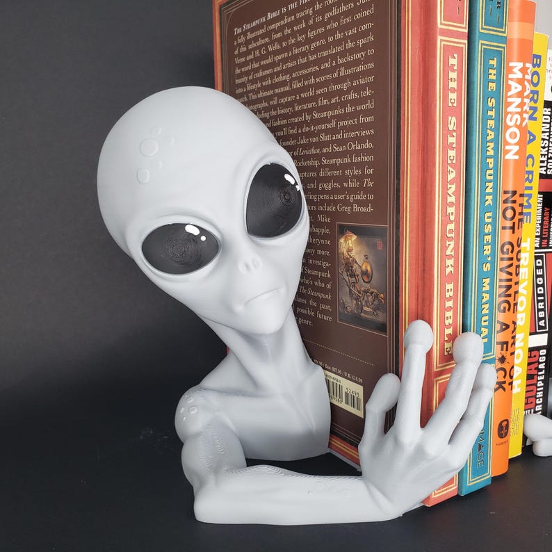 3D Printed Alien Book End: Sci-fi Shelf Decor - Etsy