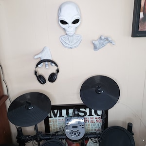 Alien Wall Art Mount 3d-printed Headphone Mount| Greys UAP UFO - Etsy