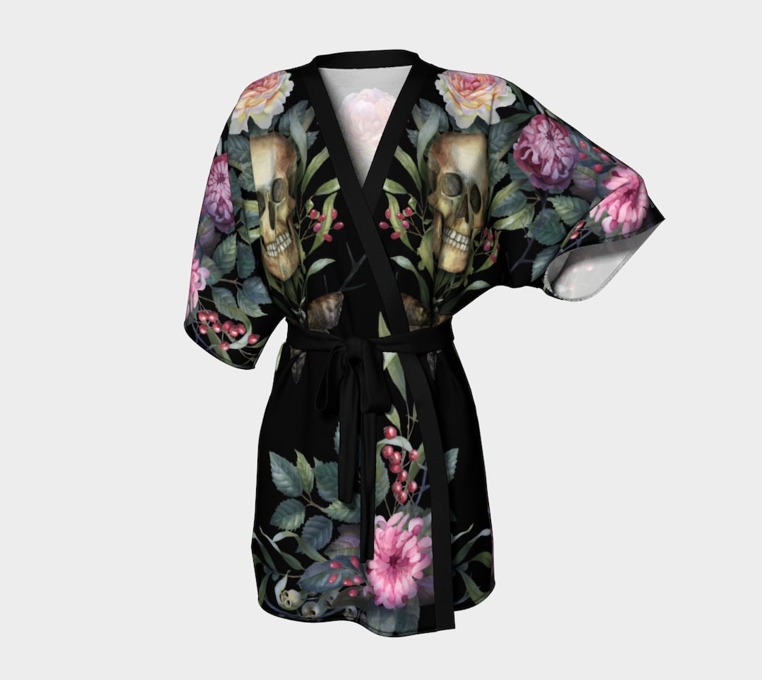 Gothic Bathrobe, La Vie En Noir, Heavy Metal Bathrobe, Gothic Night ...