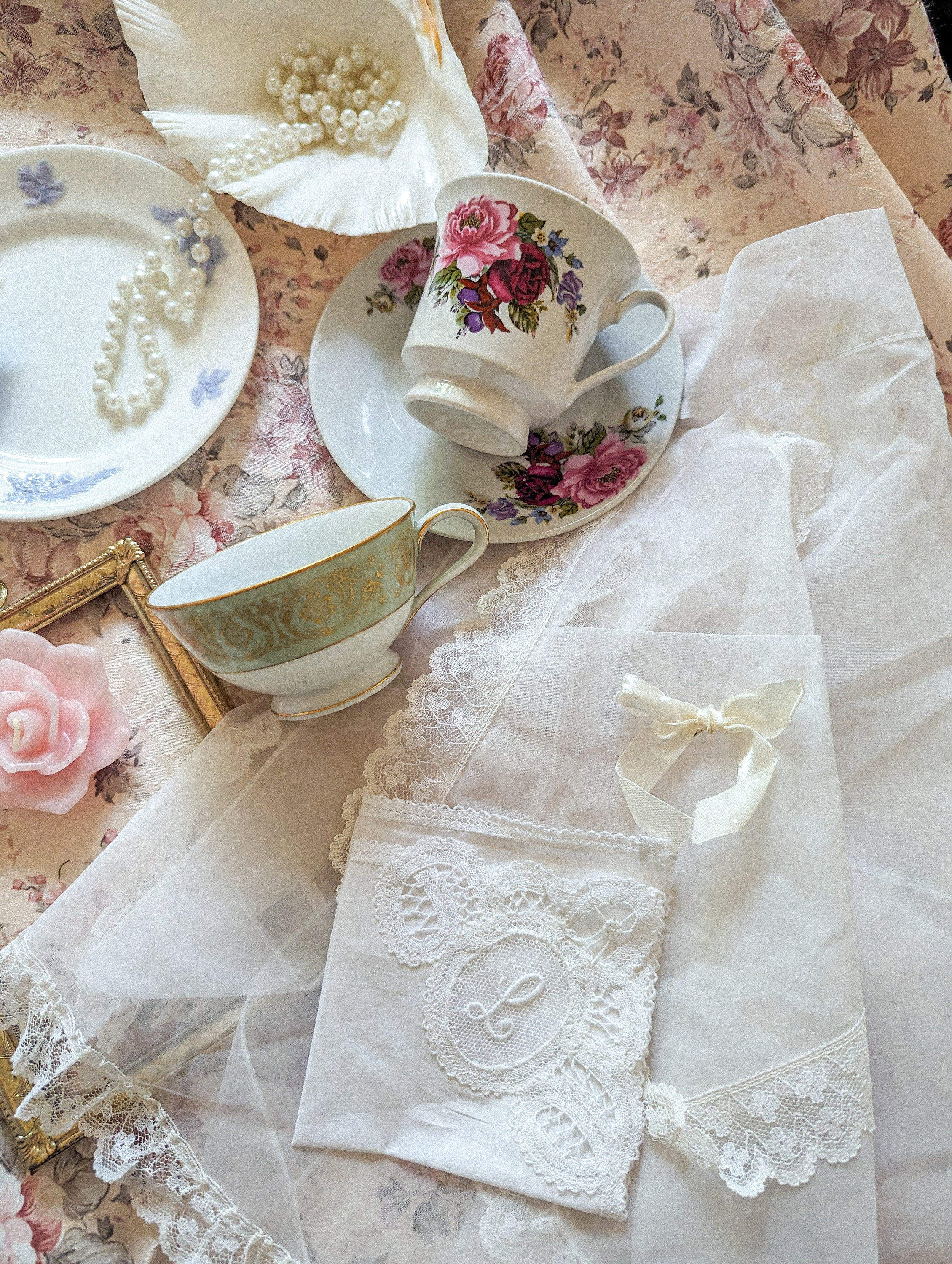 Coquette Vintage Box - Girly, Romantic, Royalcore Aesthetic - Etsy