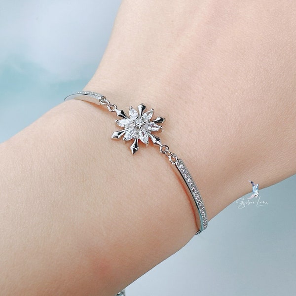 Snowflake Bracelet - Etsy