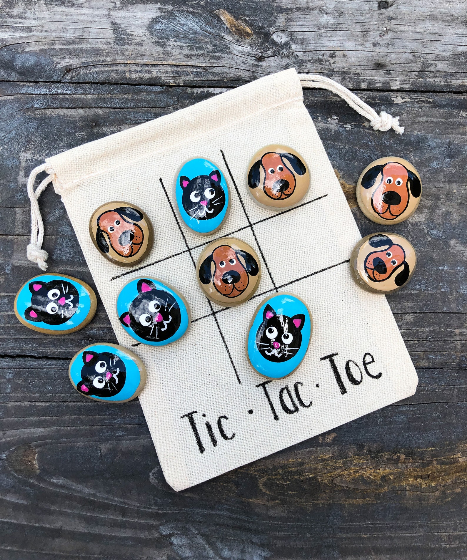 Hand Painted Cats and Dogs Tic Tac Toe Set: Travel Game - Etsy