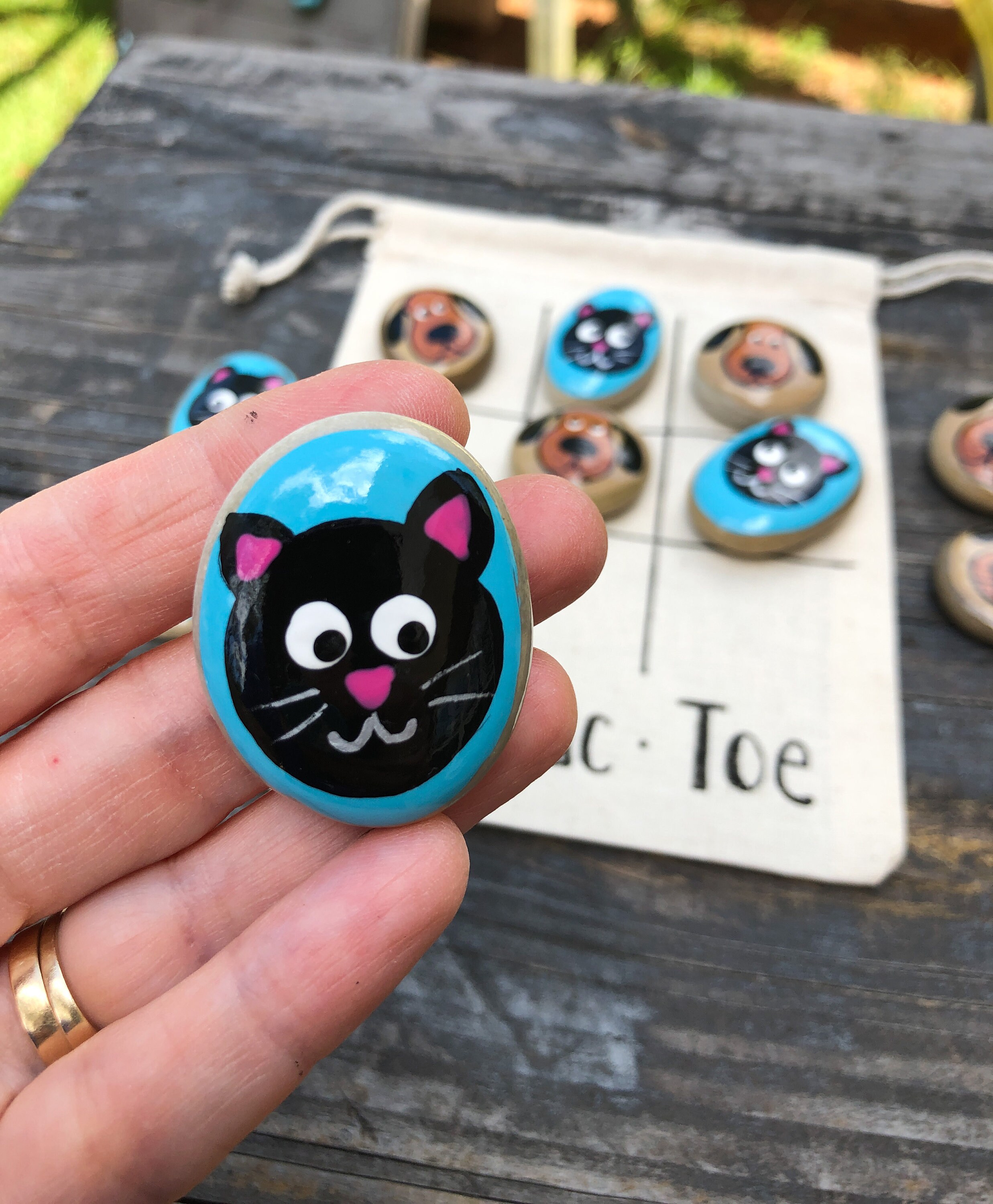 Hand Painted Cats and Dogs Tic Tac Toe Set: Travel Game - Etsy