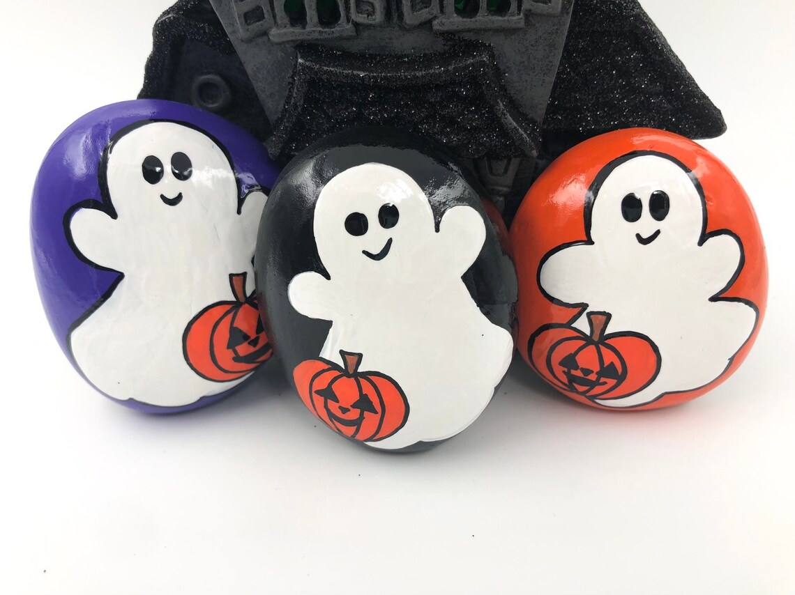 Halloween Ghost Painted Rocks Trio of Ghosts Painted Stones | Etsy