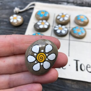 Hand Painted Flower Tic Tac Toe Set: Travel Game - Etsy