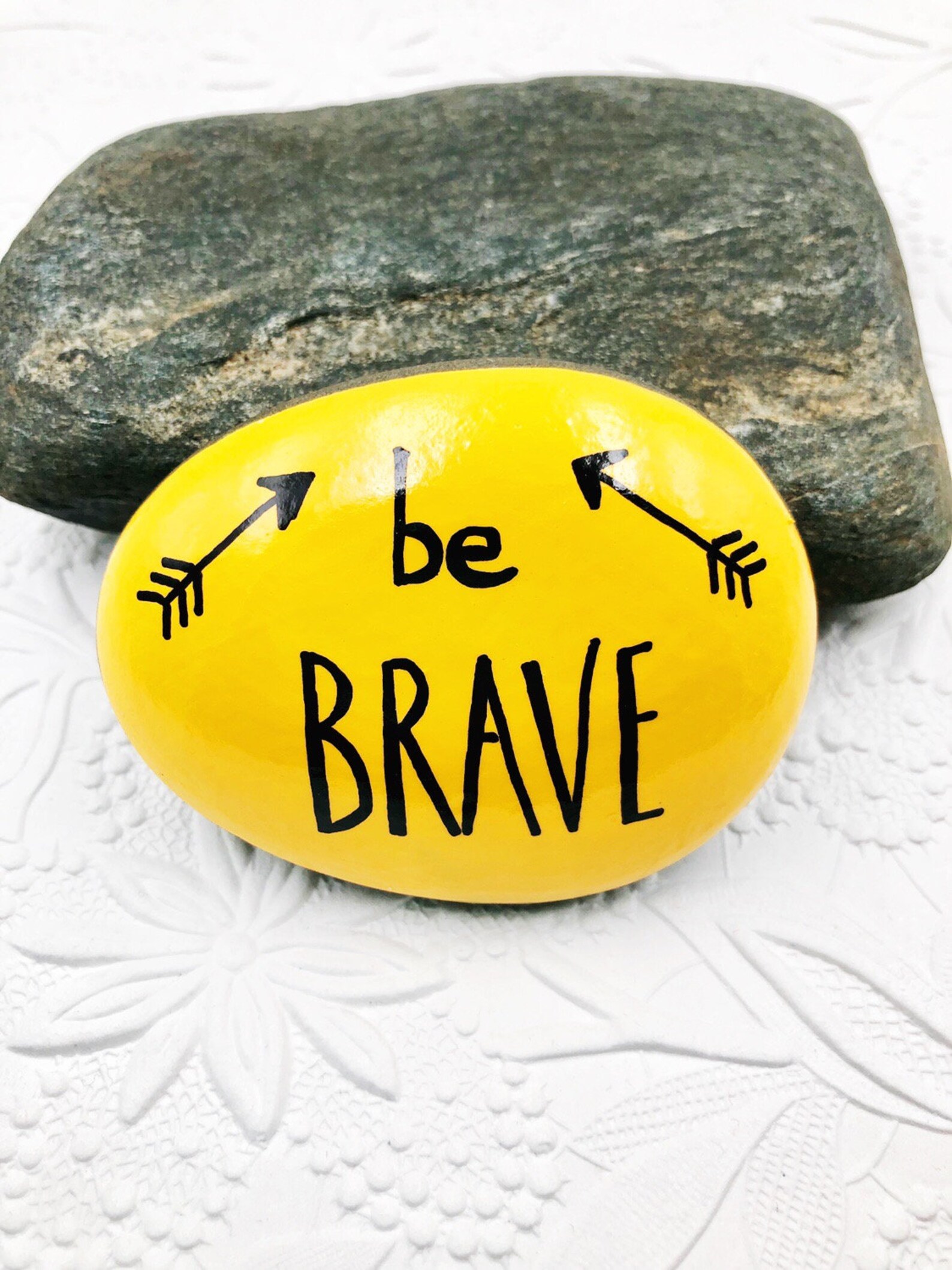 Be Brave Encouragement Rock Affirmation Stone Hand Painted - Etsy Sweden