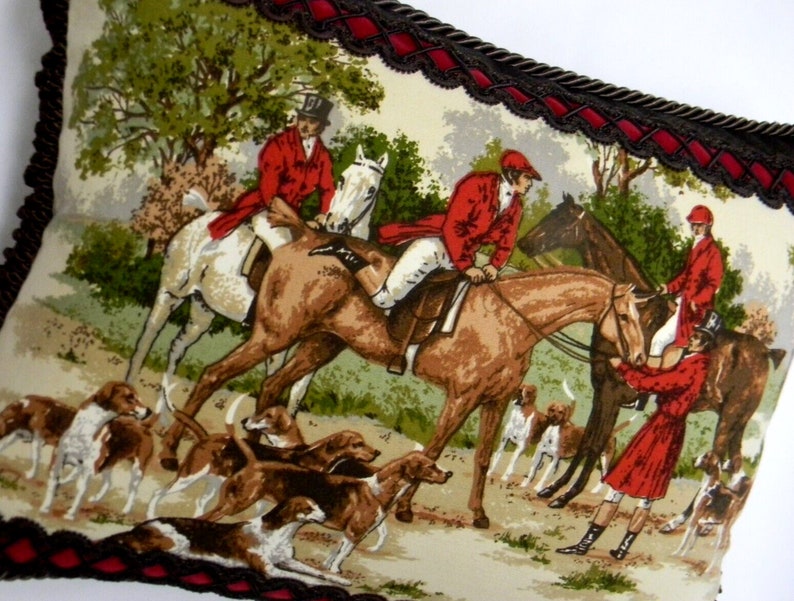 Equestrian English Fox Hunt Toile Designer Pillow. With Insert - Etsy