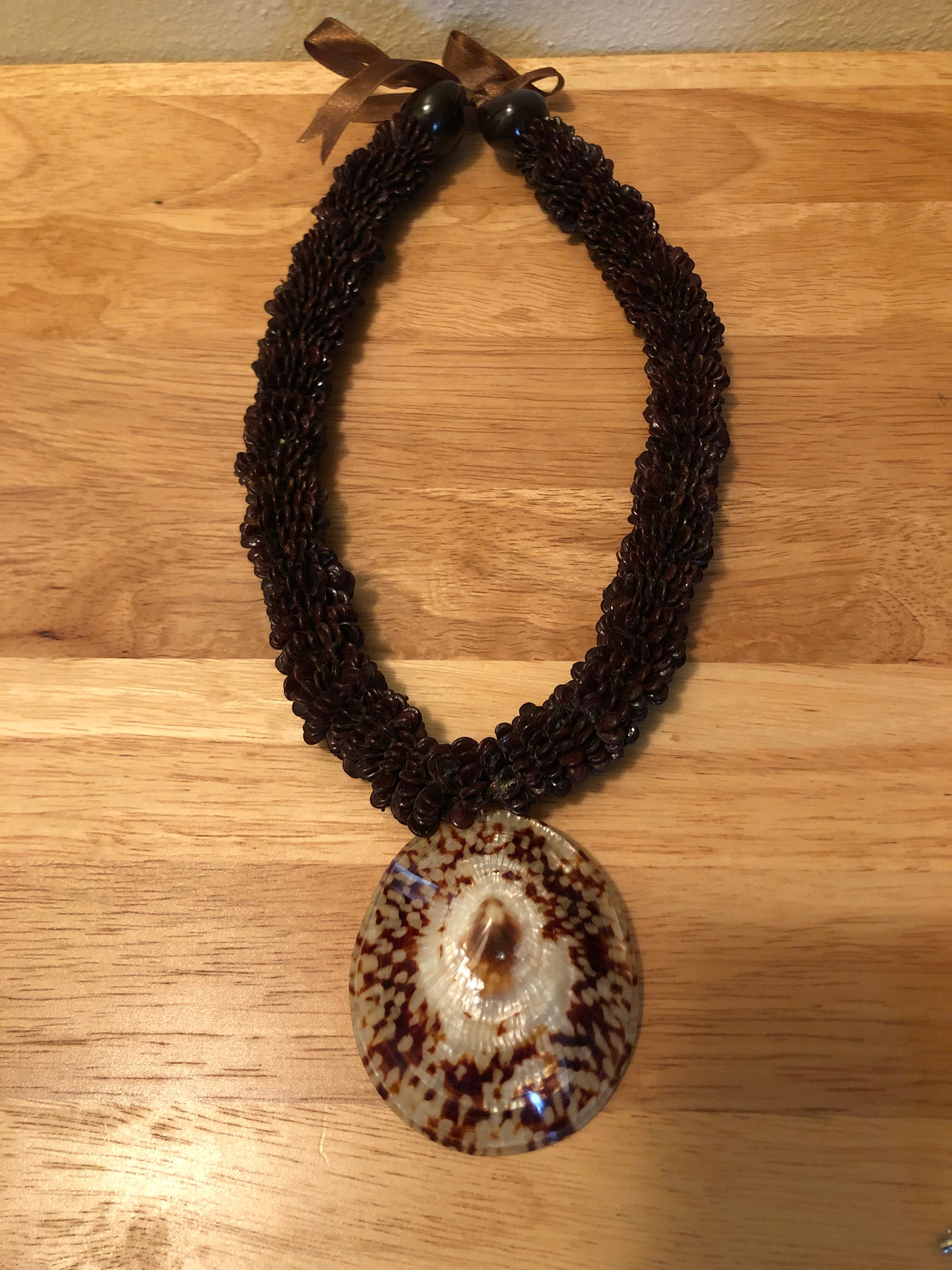 XL Opihi Shell Necklace/lg Clam Shell Necklaceshell - Etsy