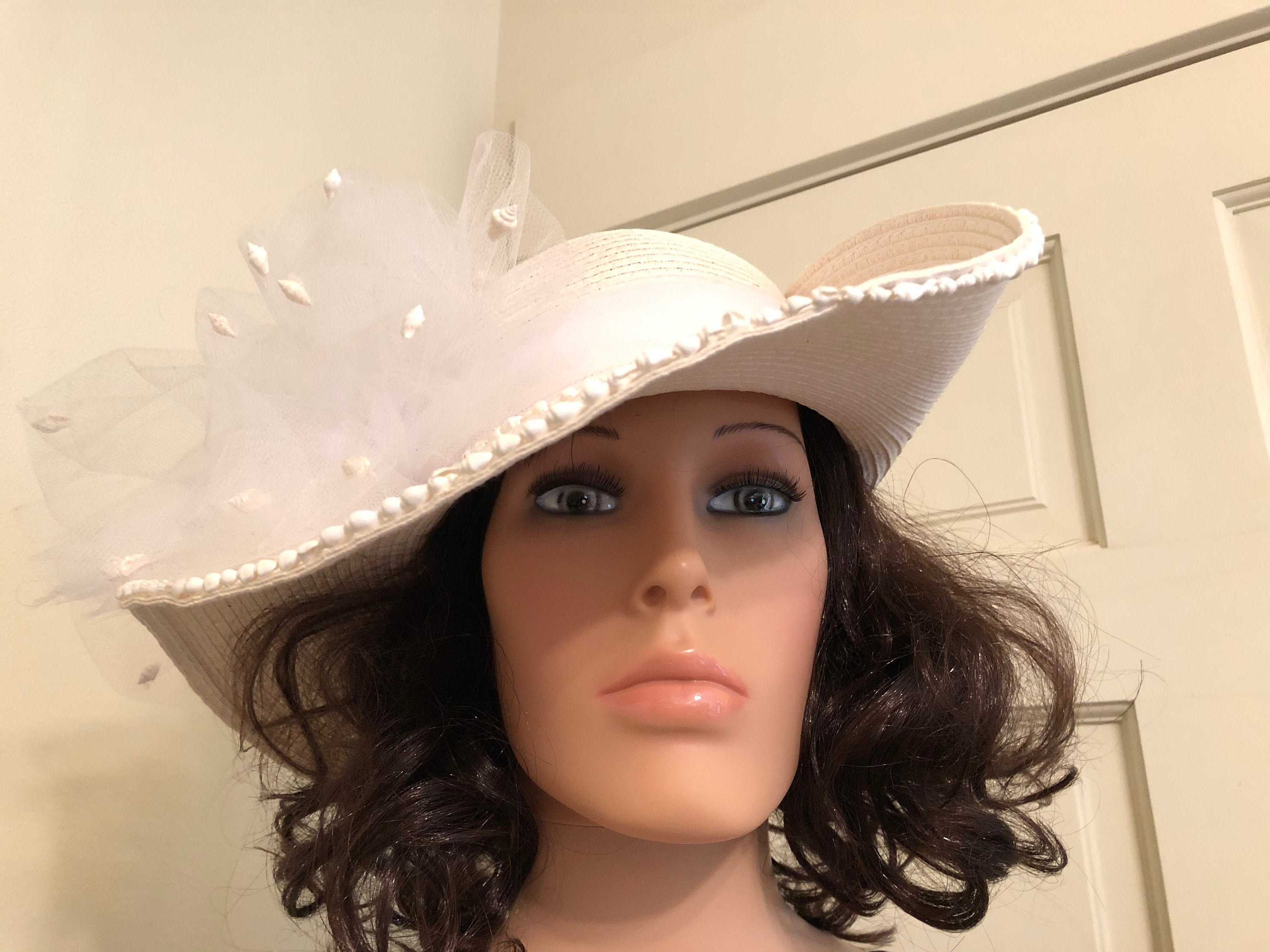 White Dovetail Shell Wedding Hatfor the Bridehula - Etsy