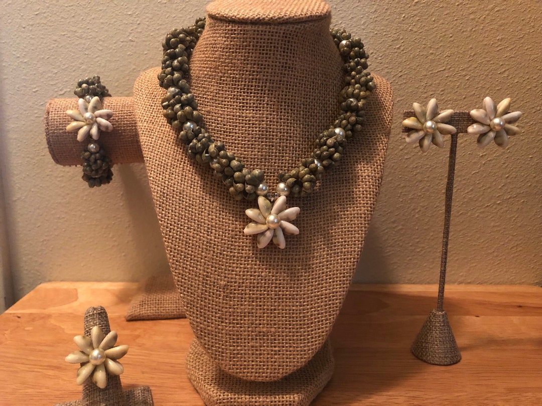 Money Cowry & Green Mongo Shell Jewel Set,hawaiian Wear,choker Jewelry ...