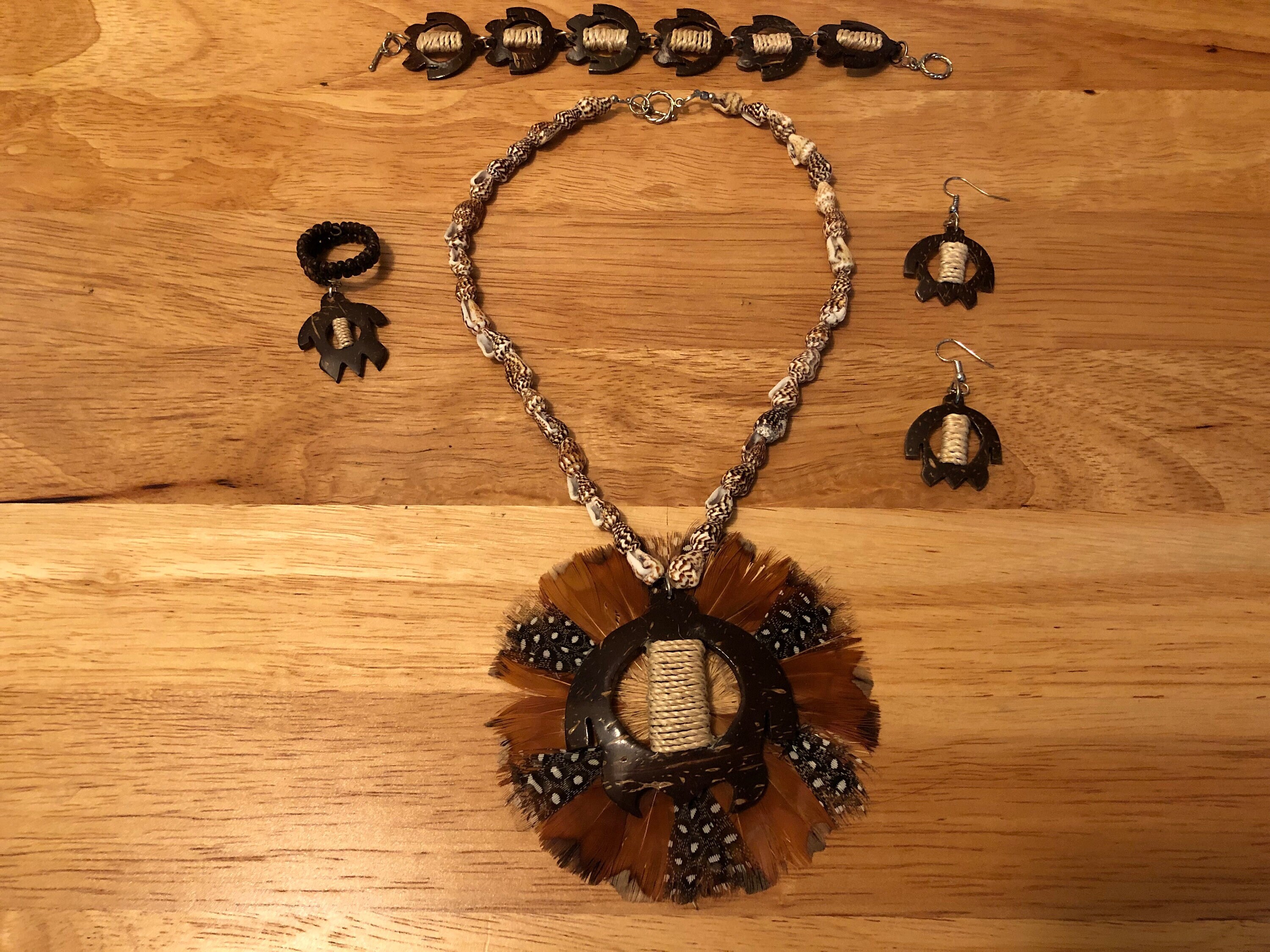Coconut Honu & Feather Jewel Set,hawaiian Feather Medallion Art,tribal ...