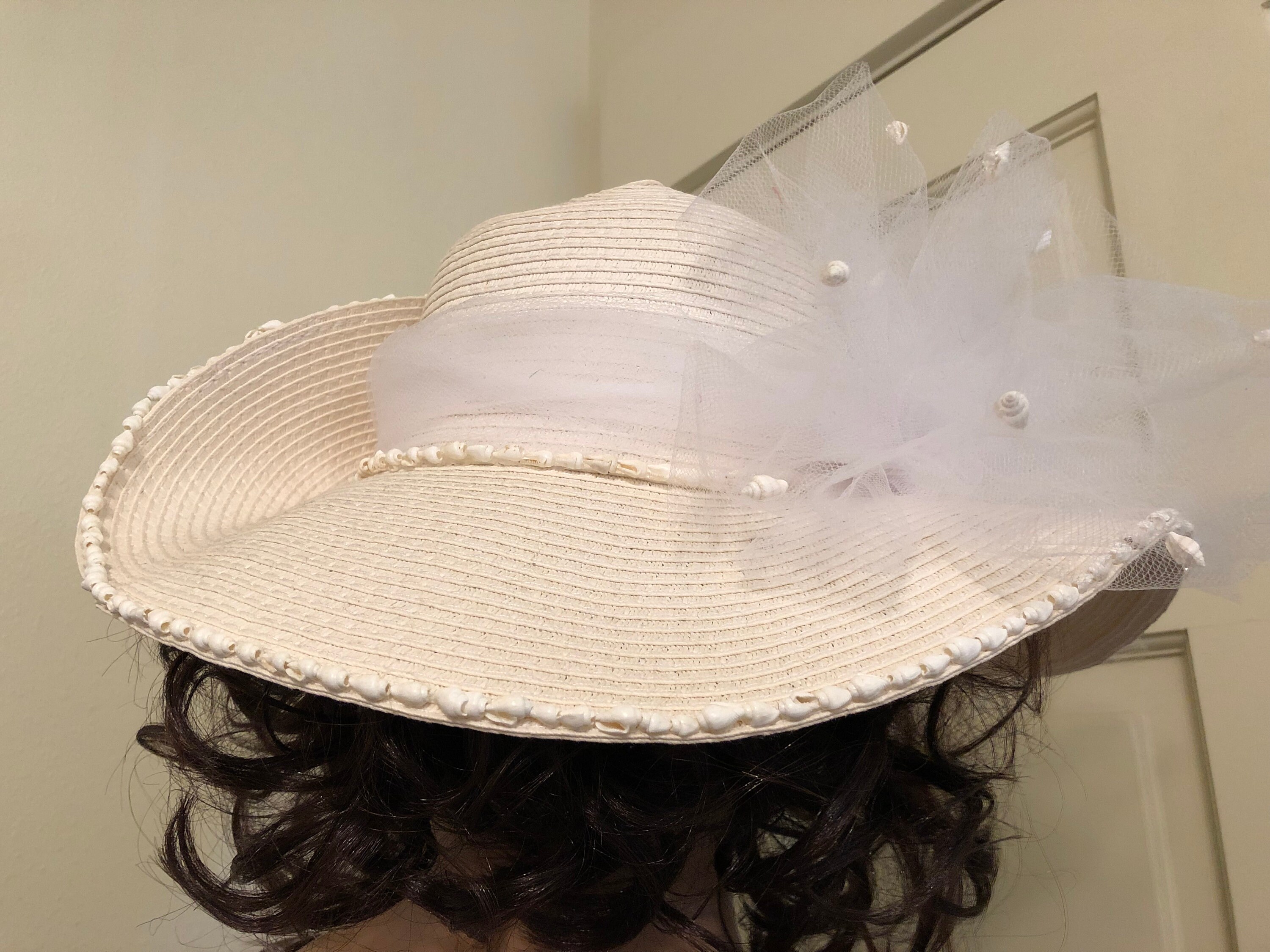 White Dovetail Shell Wedding Hatfor the Bridehula - Etsy